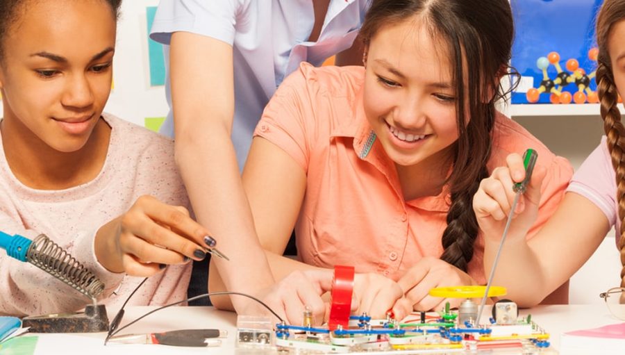 How Maker Education Supports English Languages Learners in STEM